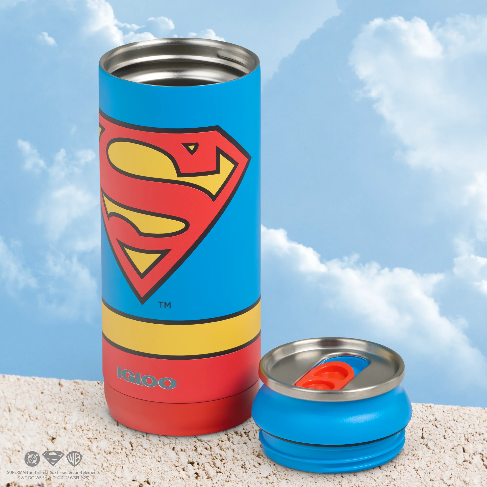 Igloo Launches New DC Super Heroes Cooler & Drinkware Collection