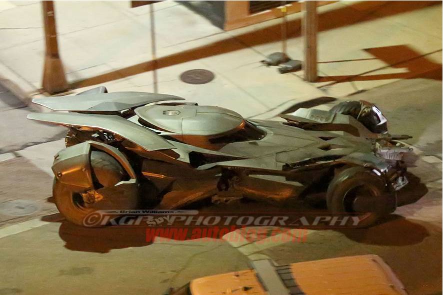 The Superman Super Site - September 17, 2014: New Photos Feature ...