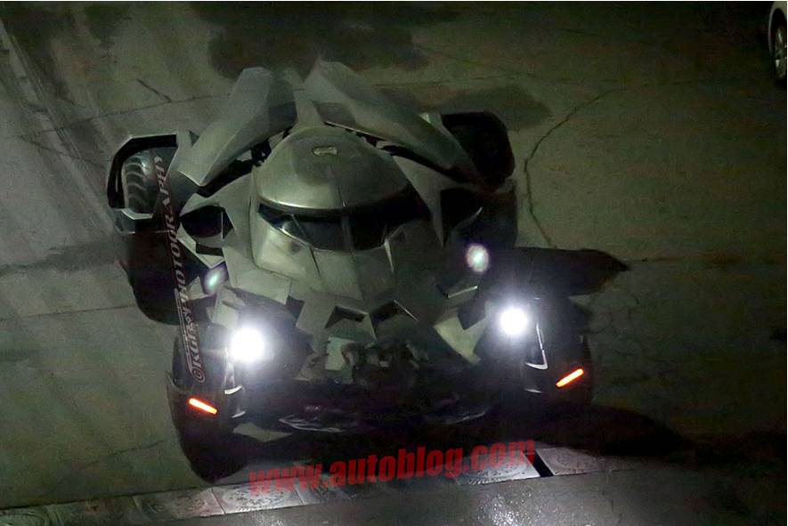 The Superman Super Site - September 17, 2014: New Photos Feature ...