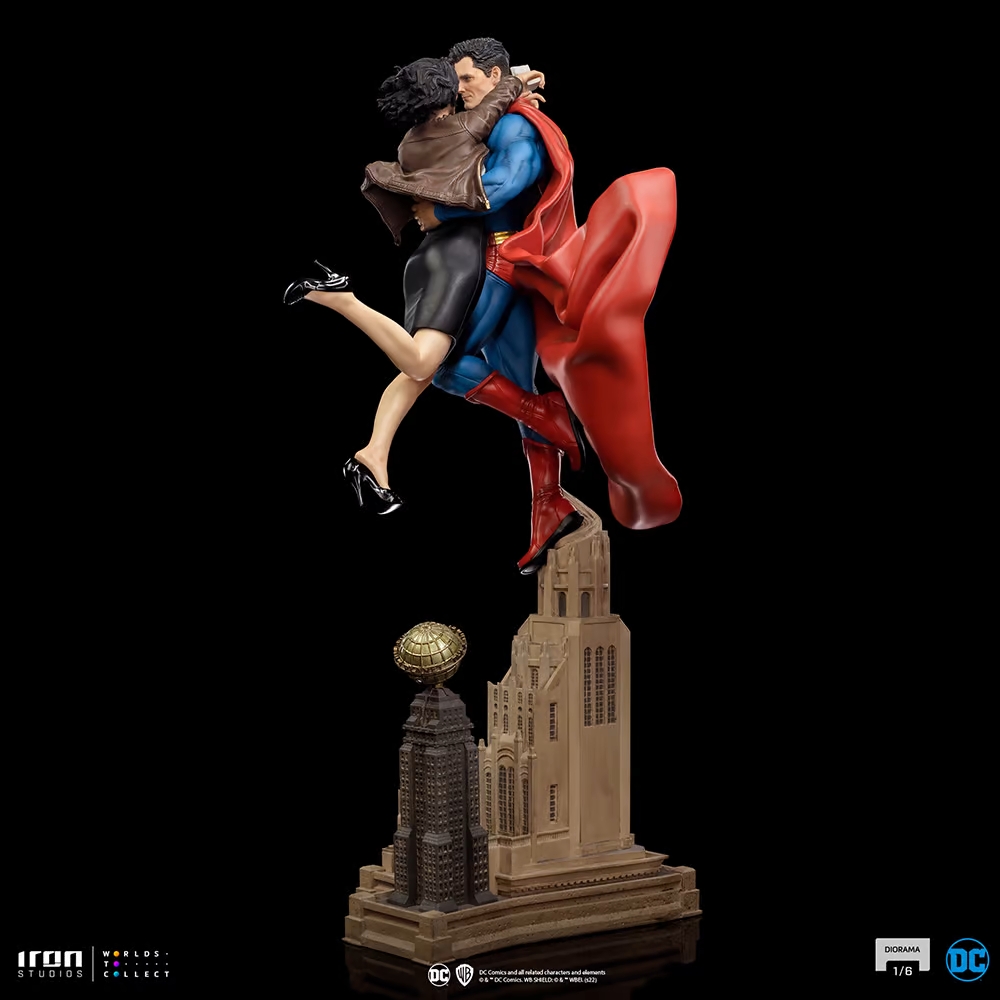Iron Studios Superman and Lois Lane 1:6 Scale Diorama Available for Pre ...