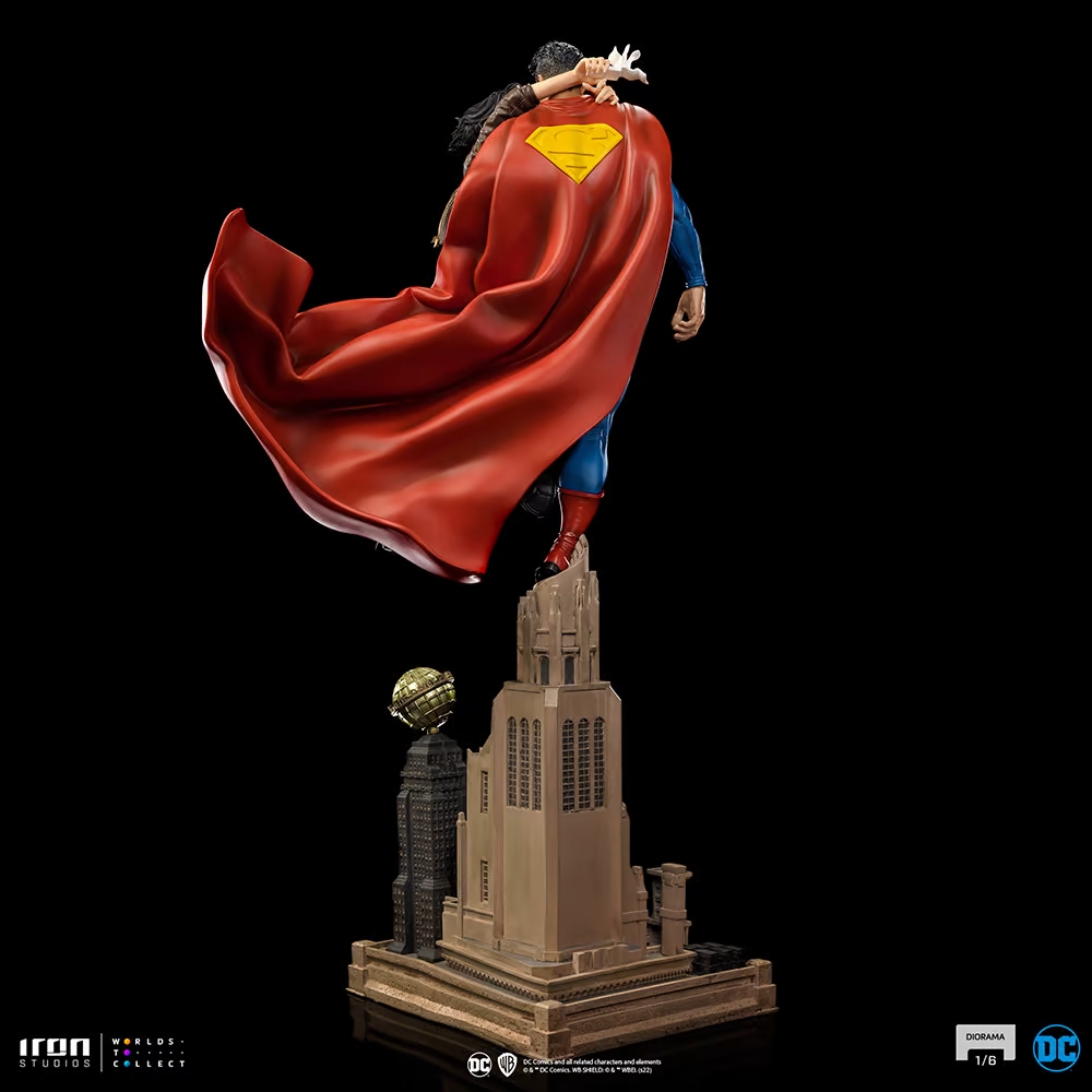 Iron Studios Superman and Lois Lane 1:6 Scale Diorama Available for Pre ...